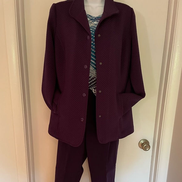 Chico's | Pants & Jumpsuits | Chicos Suit W Coordinating Top Solid Plum ...